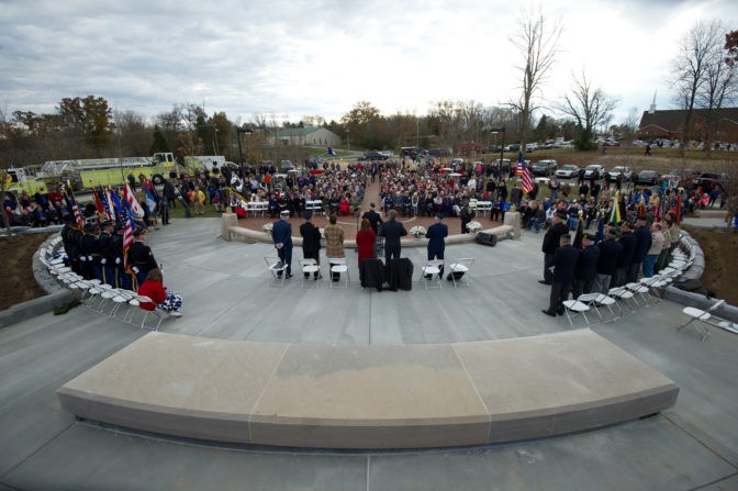 Veterans Memorial Freedom Wall - Radiance Glass